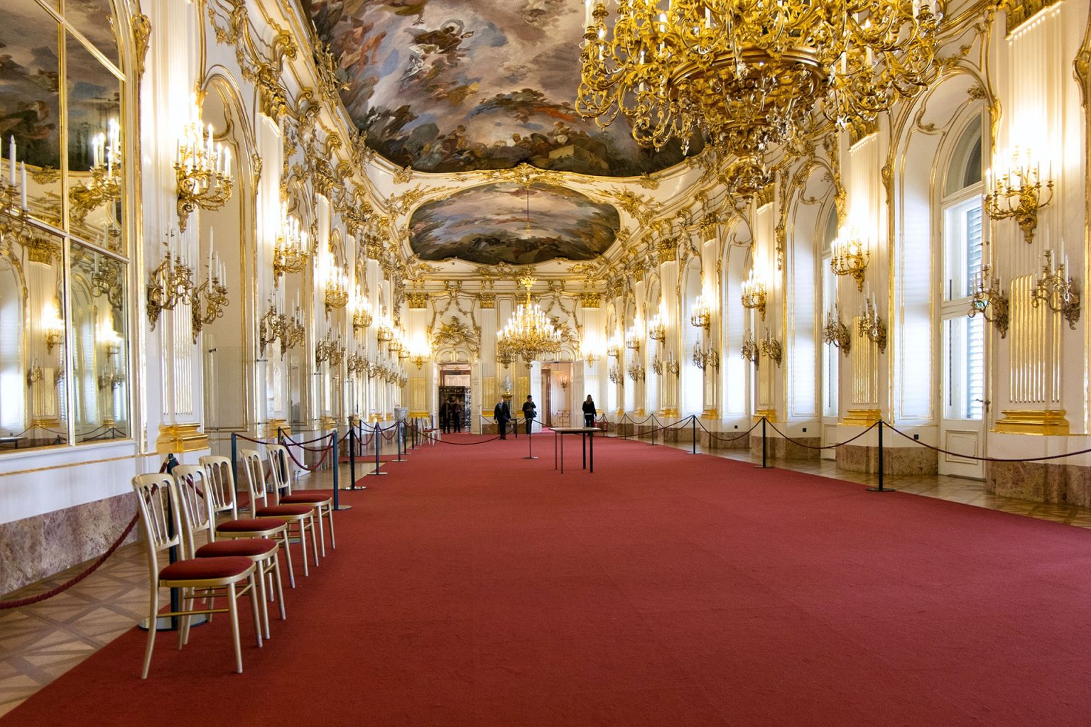 Vienna's Imperial Palaces, Schönbrunn, Hofburg and Belvedere: Live the ...